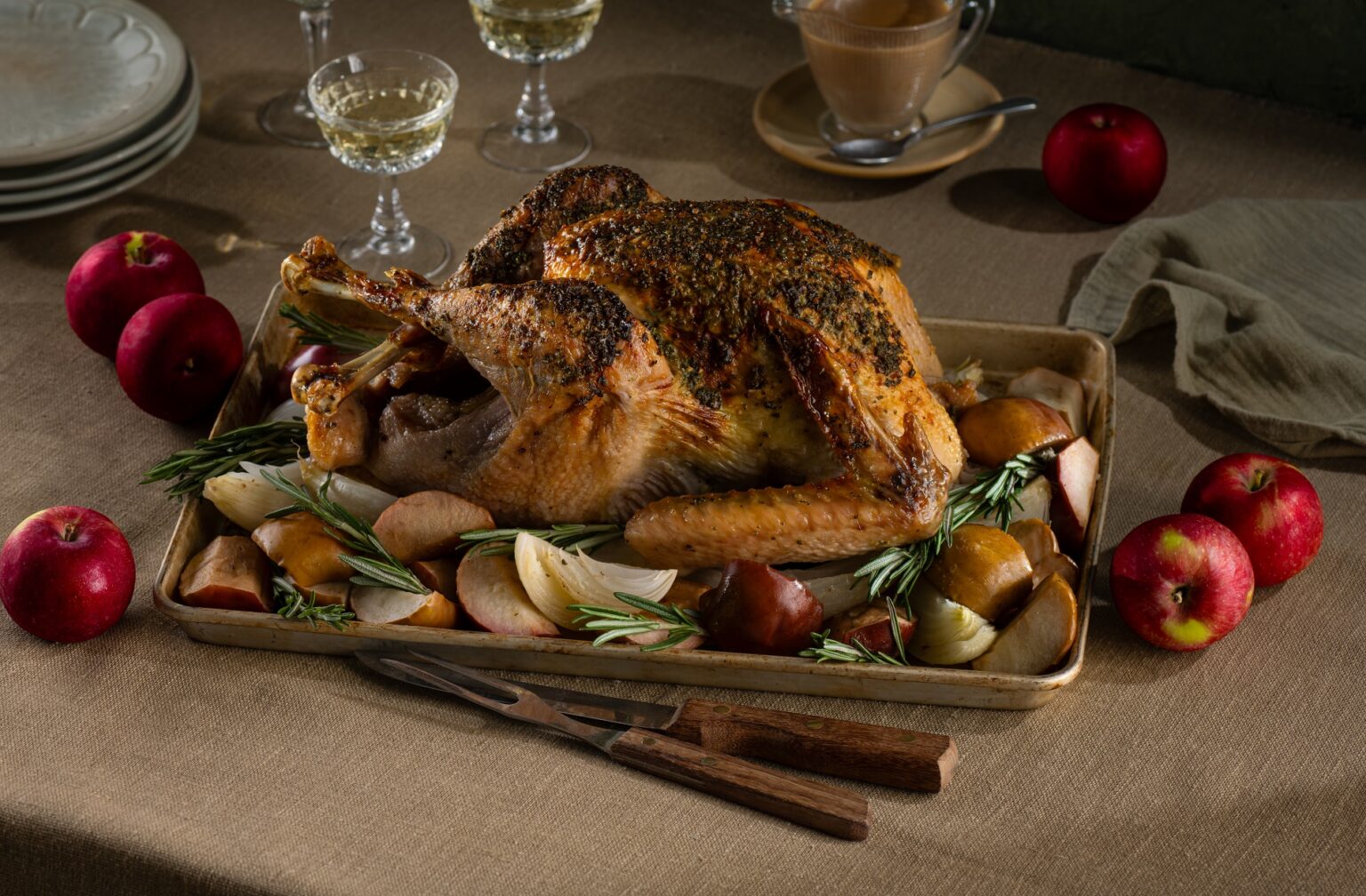 Dindon rôti aux pommes et aux herbes - Le Dindon du Québec